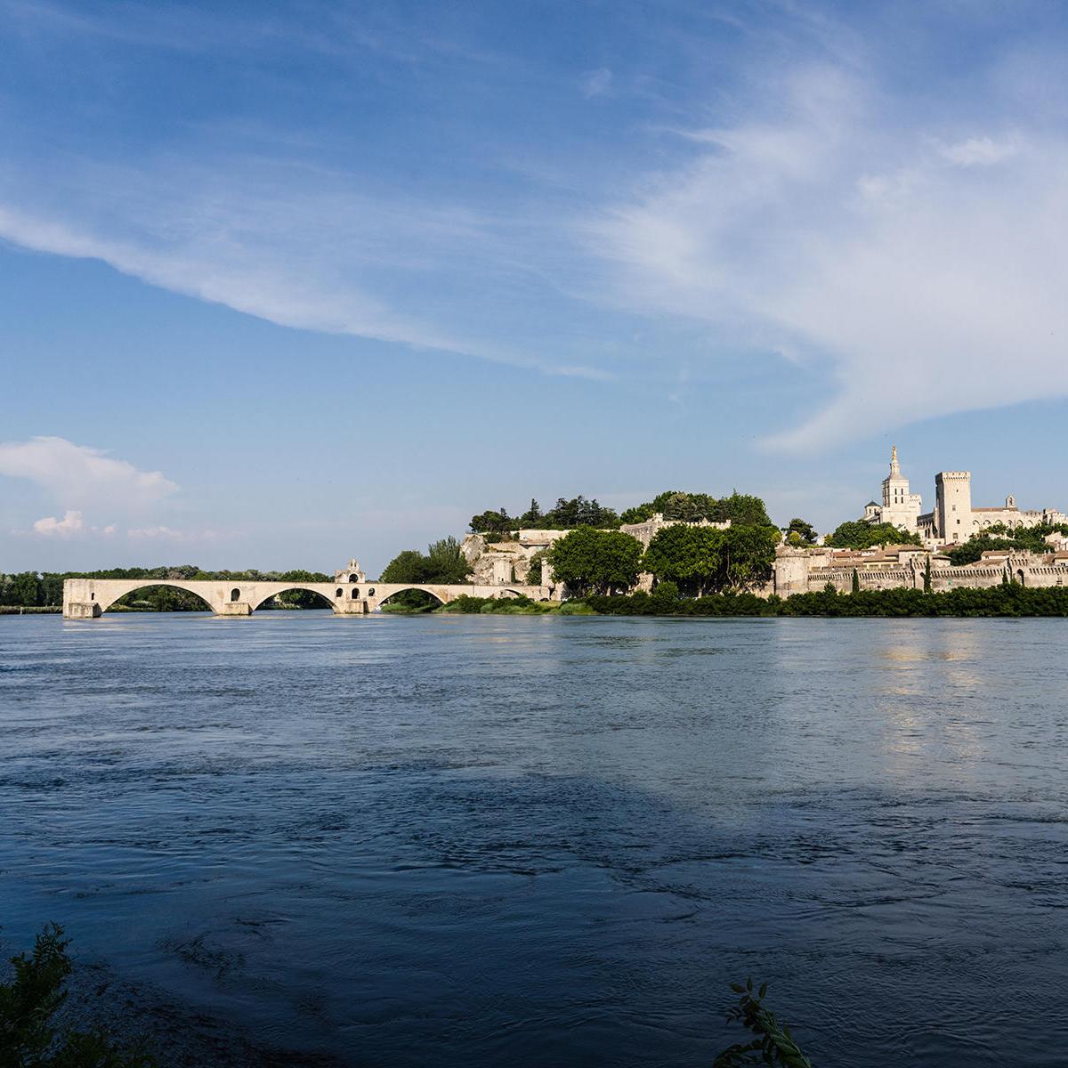 AVIGNON IN 10 WALKS | Avignon Tourisme